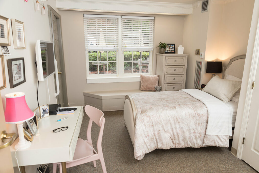 Photo Tour - Rogerson House